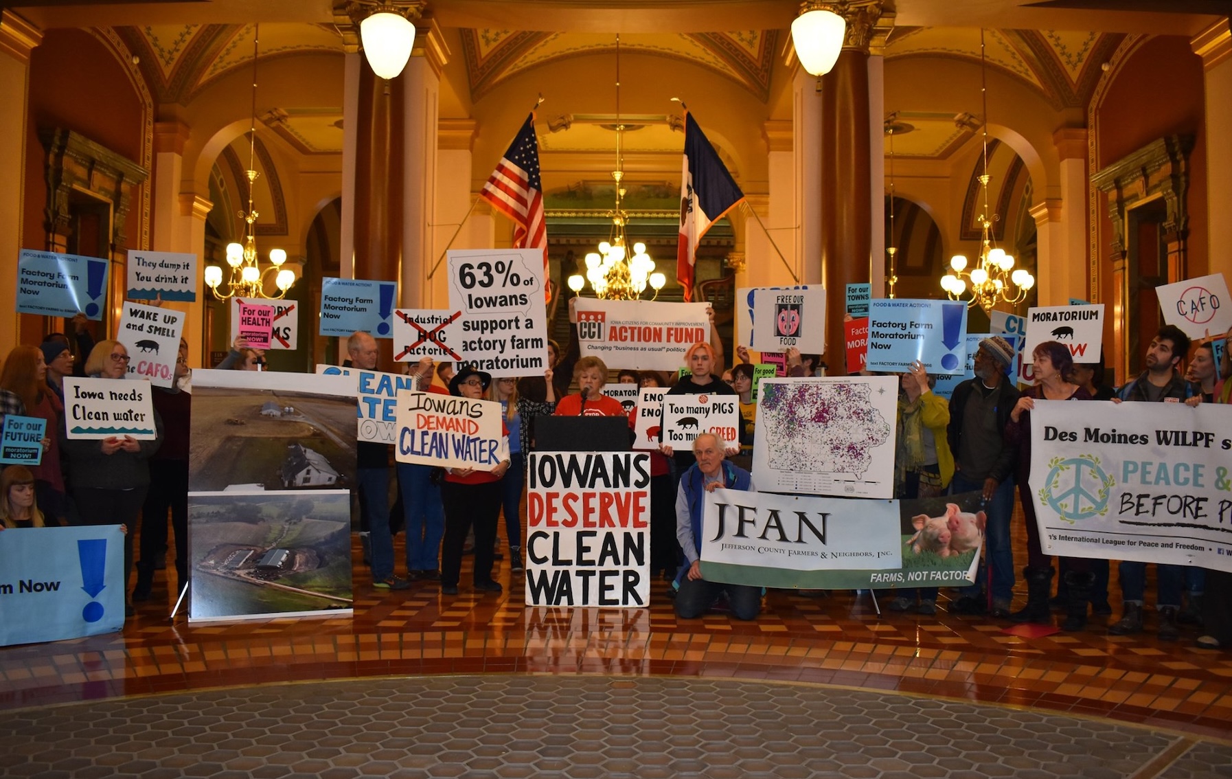 3 Policy Changes We Need to Fight Factory Farms